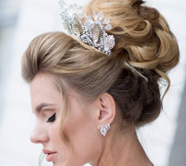 Coafat special pentru ocazii, mireasa - Bucuresti, Sector 3